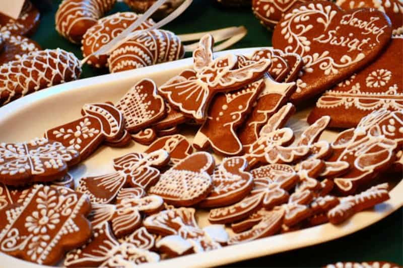 12 Fun European Christmas Food Traditions to Try